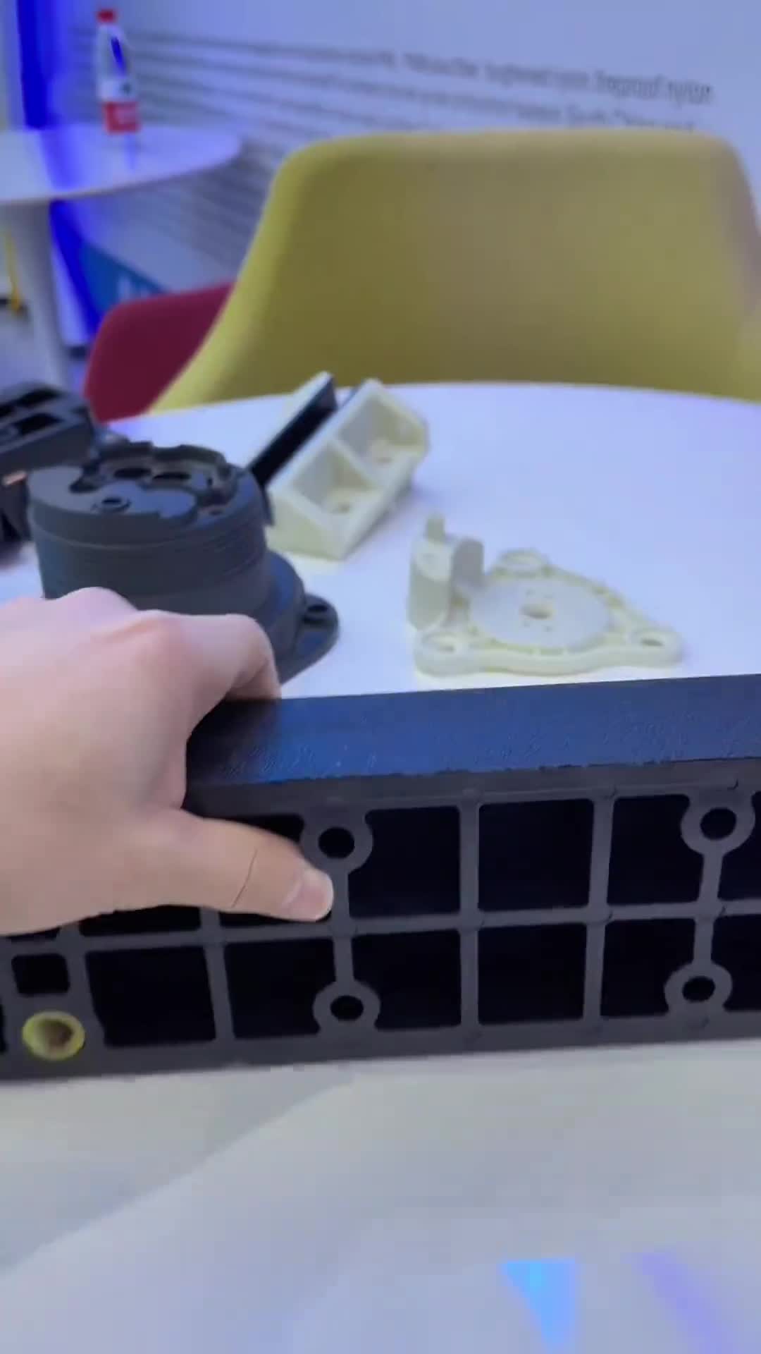 PA66高光 耐高温 吹风筒外壳材料-塑料视频在线看|Chatplas