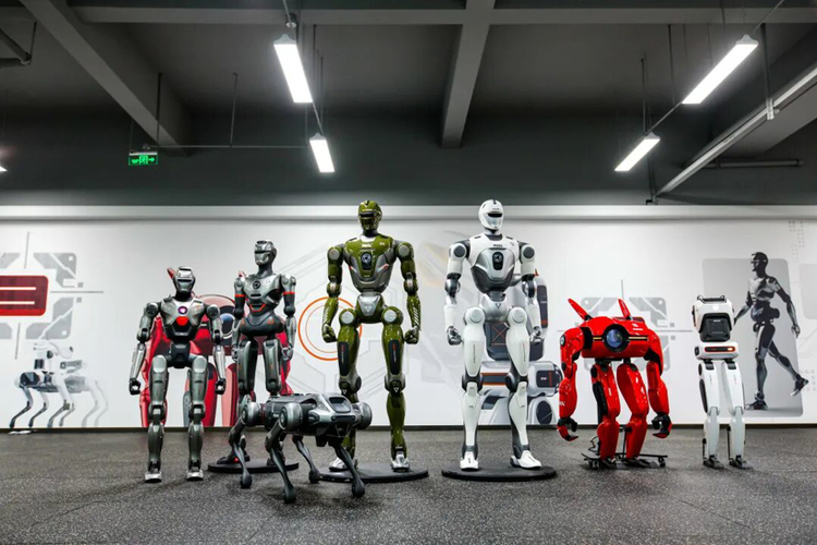 3年内部署超2000台，众擎机器人与多伦科技达成合作-行业前沿|Chatplas|塑料在线