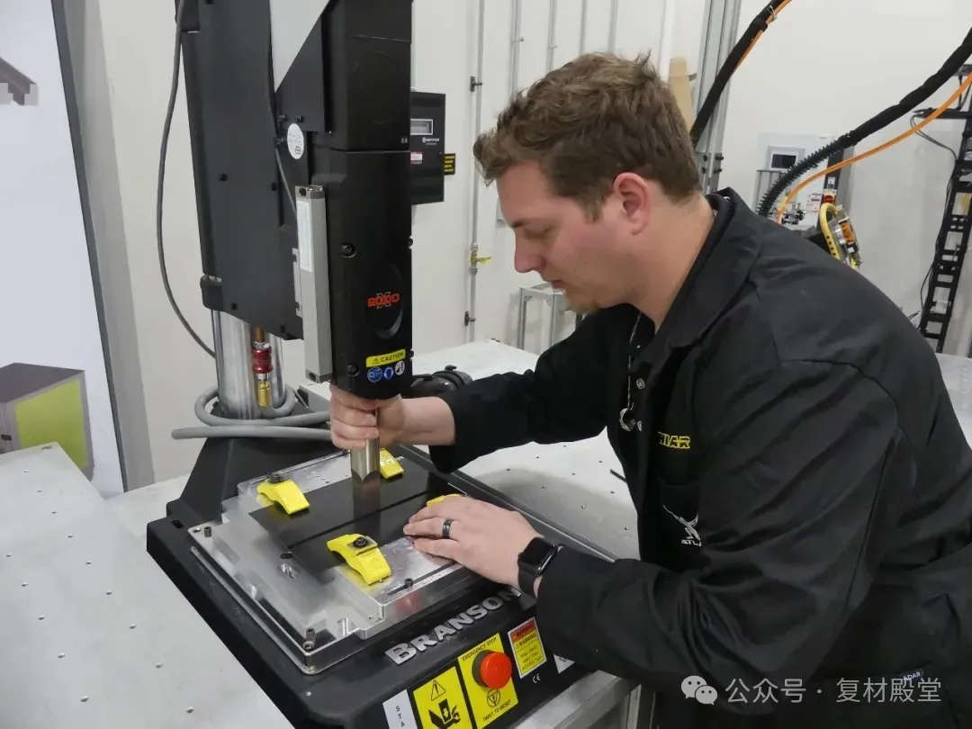 热塑性复合材料在飞机上的应用-材料干货|Chatplas|塑料在线