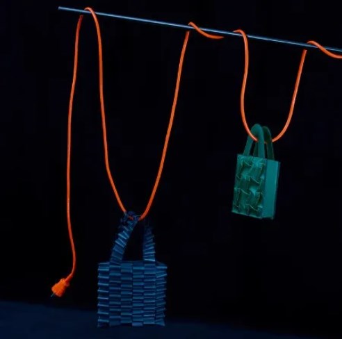 朴飞生物PEELSPHERE®达成与全球头部奢品集团的系列生物皮革采购合作-大厂动态|Chatplas|塑料在线