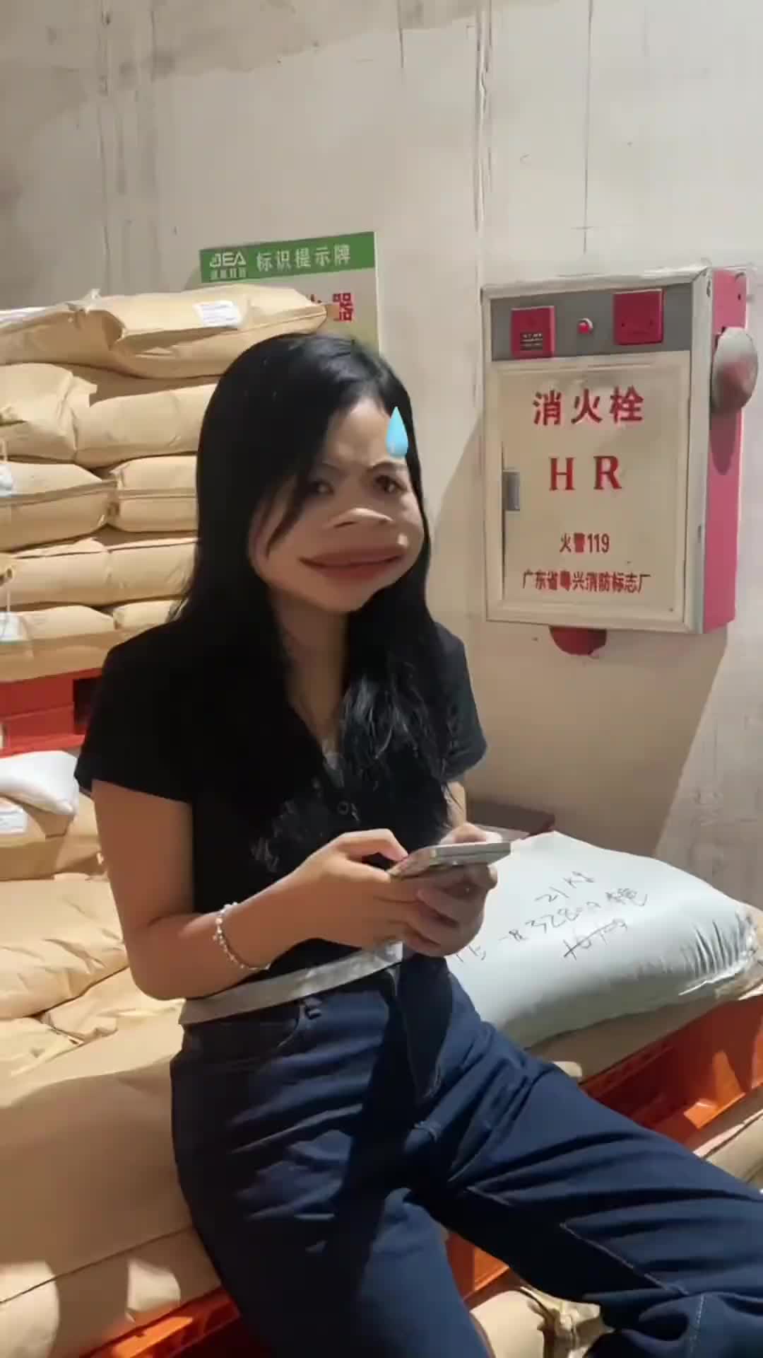 ABS一次性水口，ABS破碎料，长期累月在抽粒-塑料视频在线看|Chatplas