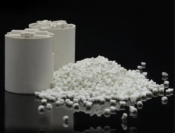 PET塑料的性能与应用领域简述-行业前沿|Chatplas|塑料在线