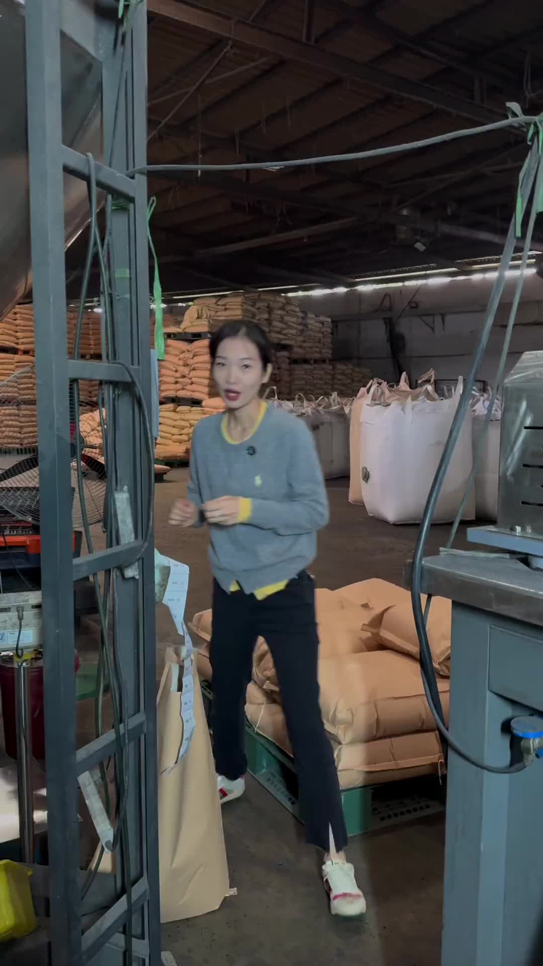 黑灰ABS塑料颗粒-塑料视频在线看|Chatplas