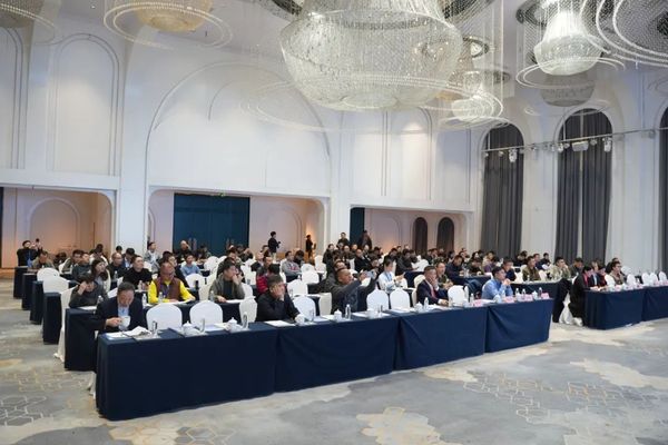 【头条】超高阻隔VMPE、各种功能膜材的发展现状......干货都在这！-行业前沿|Chatplas|塑料在线